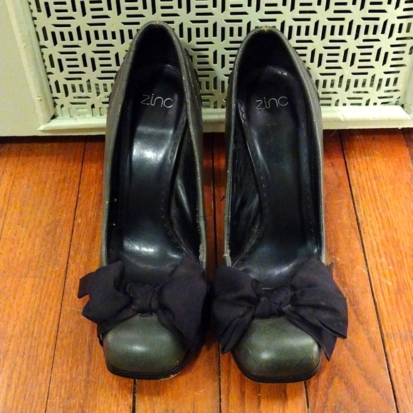 zinc | Shoes | Zinc Size 8 Square Toe Dark Green Heel | Poshmark